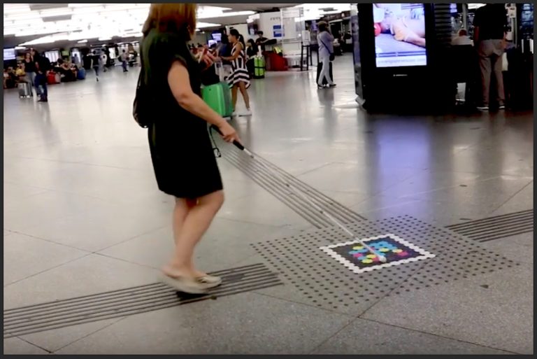 NaviLens, un nuovo sistema guida per non vedenti - Tu con i miei occhi